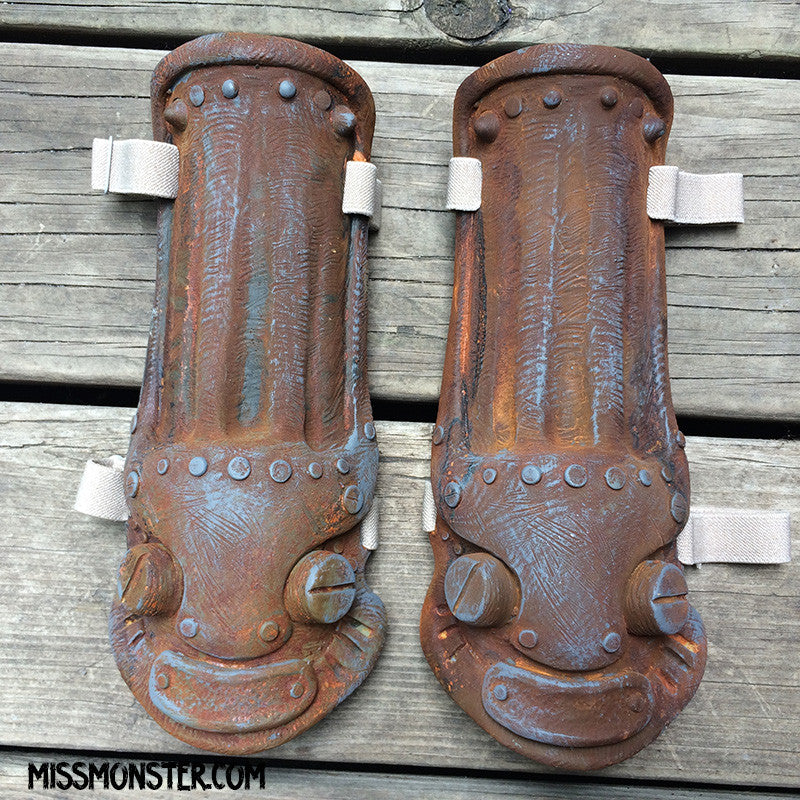 CAST URETHANE RUST EFFECT ARM GUARD- PAIR – missmonster